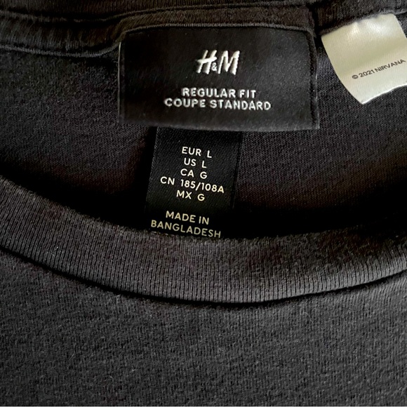 H&M | Tops | Nirvana X Hm Smiley Face Oversized Boxy Adult Large Short ...